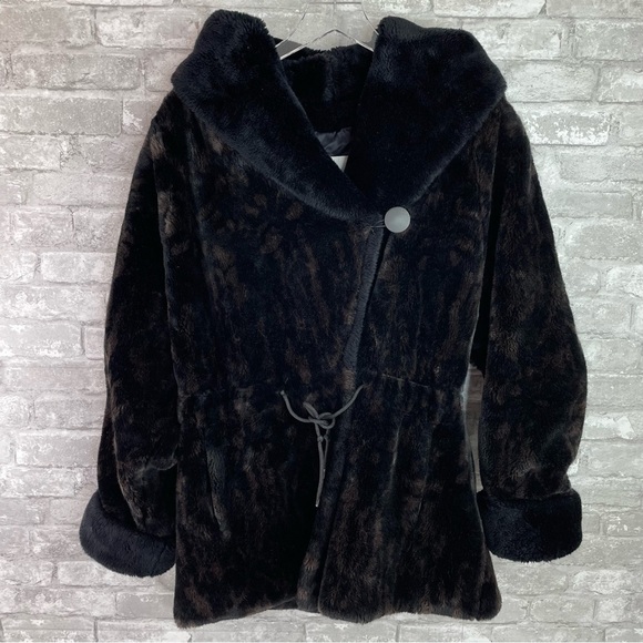 Monterey Fashions | Jackets & Coats | Vintage Monterey Fashions Faux ...